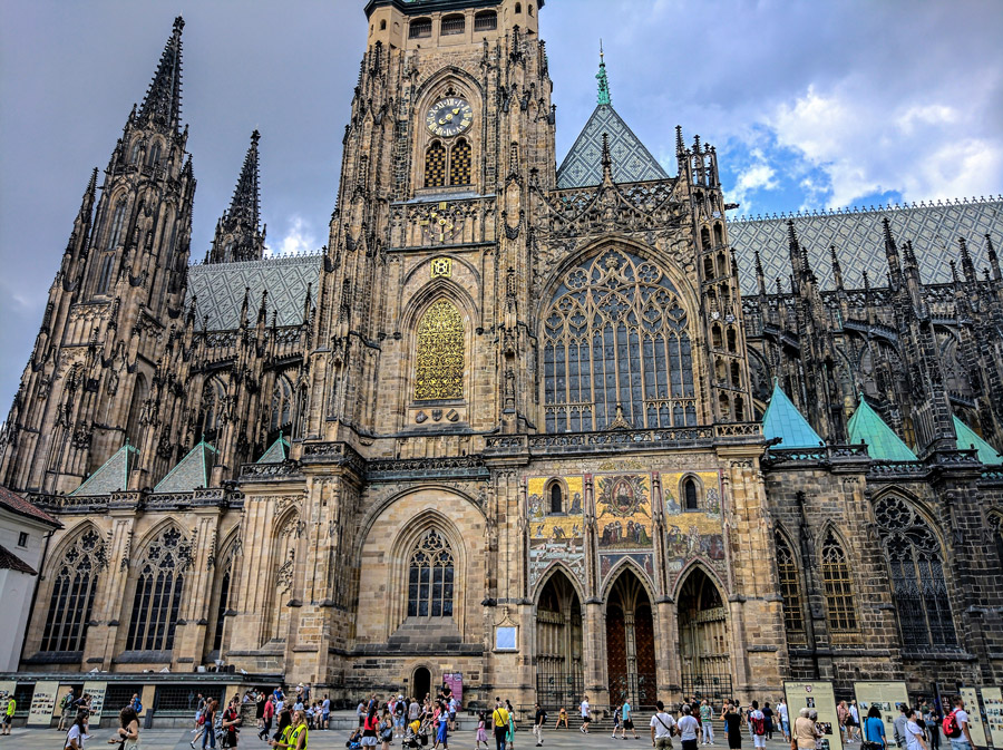 De Praagse burcht bezoeken | Tips en tickets