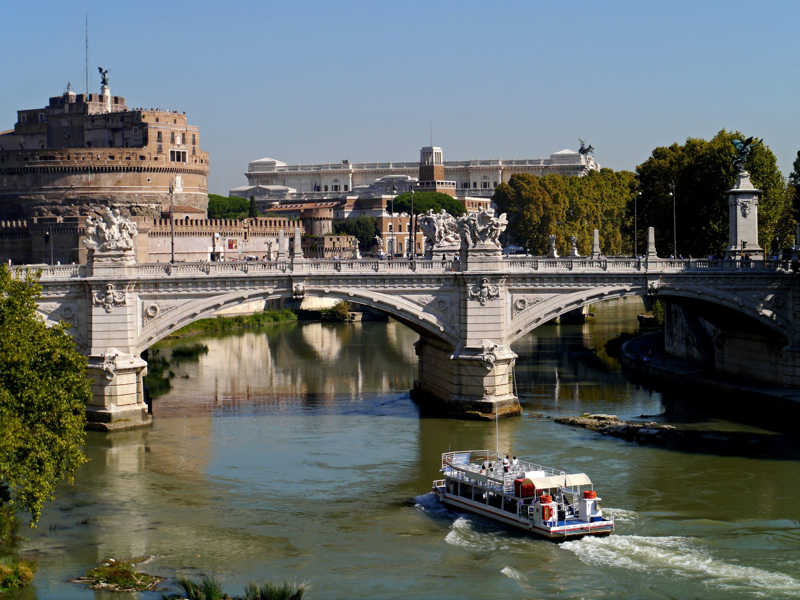 Boot over de Tiber | Hop on hop off & rondvaarten